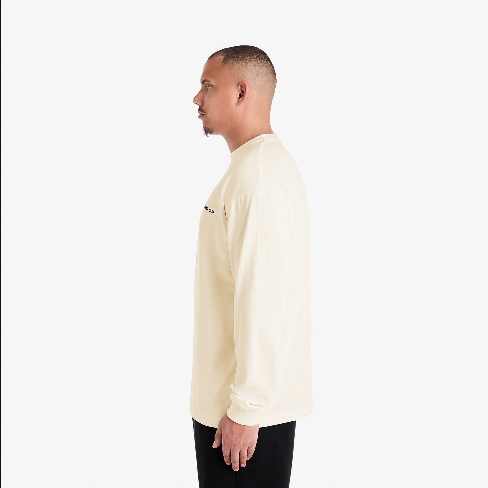 BASIC LONGSLEEVE WHITE – Statement Clo